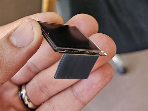 How To Drive Lcd And El Displays With Elastomeric Connector Using