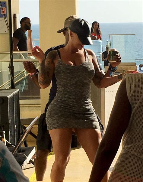 Sexy Photos Amber Rose Grinds Up On Mystery Man In Trinidad