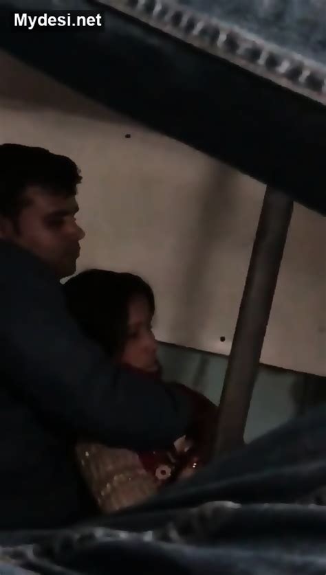 Indian Couple Caught In A Train Eporner