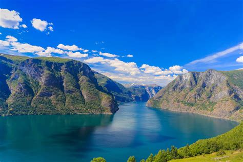Dans Les Fjords Autour De Bergen La Norvège Version été