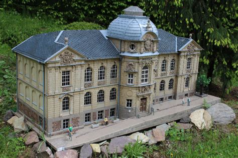 mini-a-thür Miniaturenpark - Modellbahn