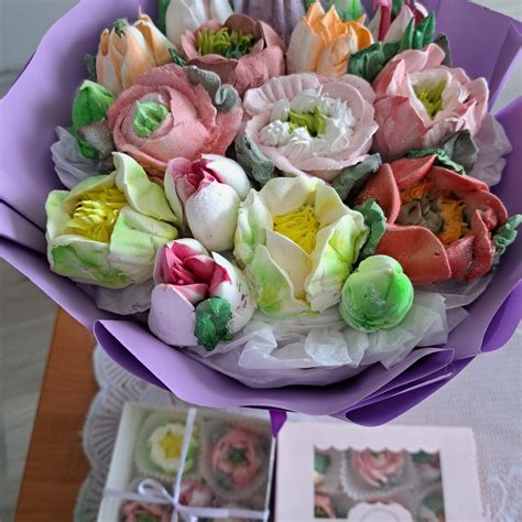 Ноябрь тихо шепчет за окном а на подоконнике тёплая чашка чая и нежный