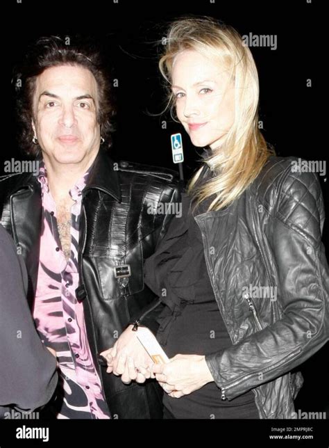 9 Hot Sexy Erin Sutton Bikini Pics