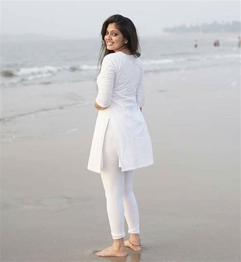 Veena Nandakumar Scrolller