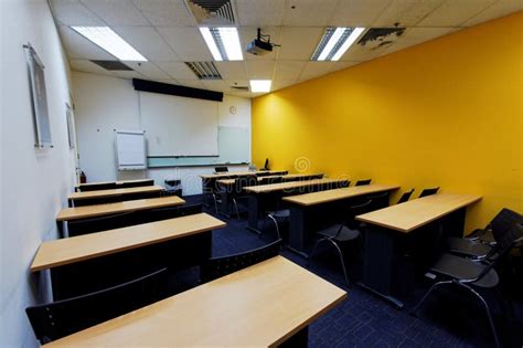 Interior De Sala De Aula Imagem De Stock Imagem De Tabela 11073353