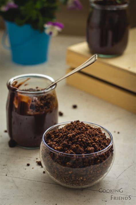 Шоколадов пудинг с шоколадова пръст