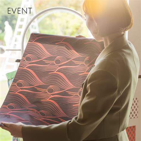 제네시스 코리아 ⠀ Event 제네시스 X 오우르 한복의 날 기념 이벤트 ⠀ 제네시스 Gv80 쿠페의 유려한 라인은 한복의 수려한 곡선의 아름다움과 닮아 있습니다