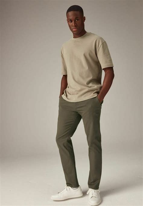 Laid Back Twink Outfits That Are Perfect For Men Casual Look For Men