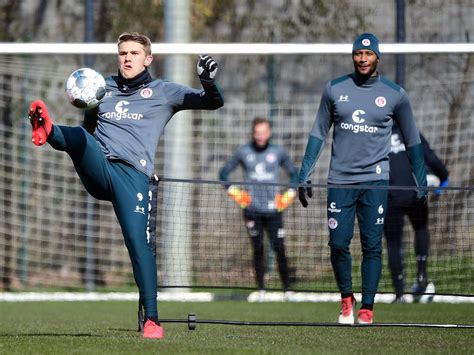 St Pauli Plant Für Spiele Im Mai