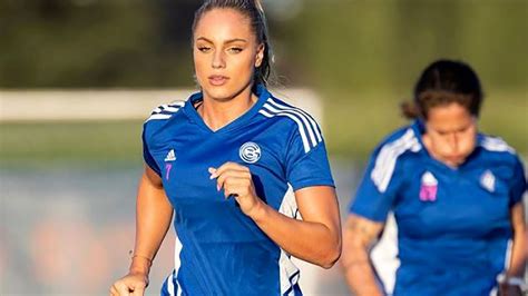 عاشقی زیباترین خانم فوتبالیست جهان به رونالدو جورجیا جذابتر است یا