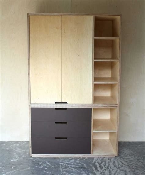 Деревянный шкаф: 77 фото бюджетный вариант дизайна и рекомендации от ...