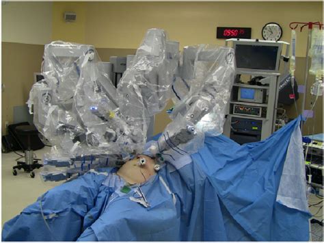 robotic platform docked off patient s right shoulder in 10 degree