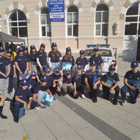 „Детско полицейско управление“ започна работа в СУ „Козма Тричков“ Враца СНИМКИ Konkurent Bg