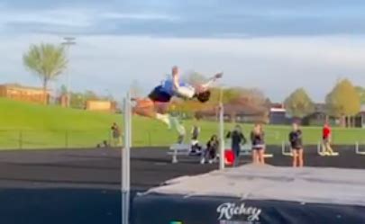 Ian Joyce Breaks The High Jump Record The Square