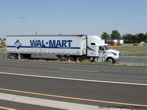 Wal Mart International 9400 With 45 Trailer Trailer Walmart Truck