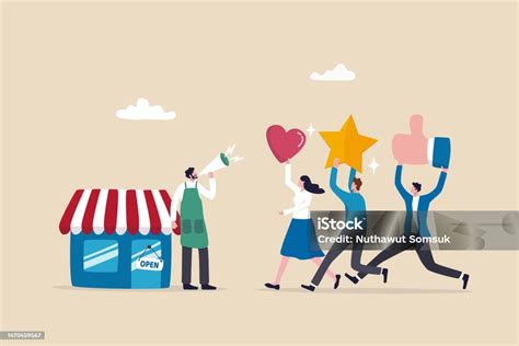 고객 충성도 또는 유지 재 방문 고객을위한 마케팅 전략 판매 및 만족도 개념을 높이기위한 Crm 확성기를 가진 상점 소유자는 충성도 고객에게 브랜드 긍정적 인 피드백을 알려