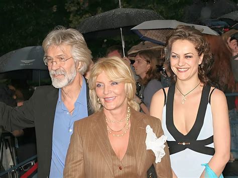 Ух Даша любит мужчин с большими деньгами а ее муж очень и очень