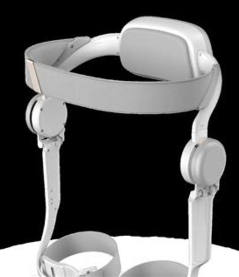 2kg 로봇 착용 노인 북한산 정상 도전 성공