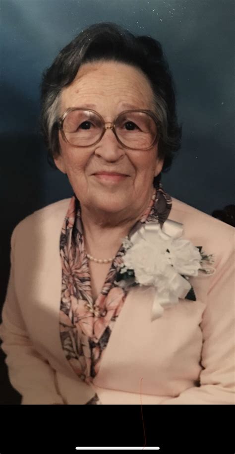 Bonnie Wright Sorrell Cochran 1921 2005 Find A Grave Memorial