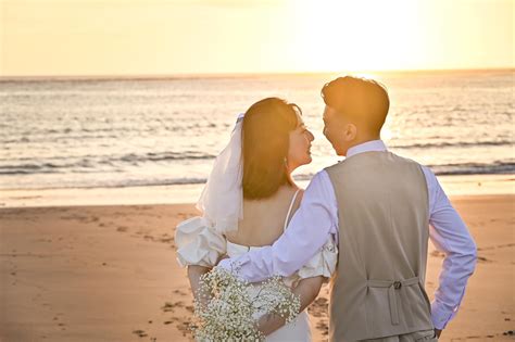 詩威特台中河南店 明天天氣會轉溼冷， 美女們出門要穿暖一點喔！ 可能會有短暫的下雨， 出門要記得帶雨傘喔！ 分享網址 Tw