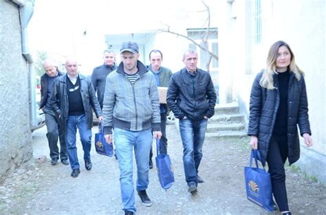 სოფელ ლამბალოს საბავშვო ბაღში ბიბლიოთეკა გაიხსნა Knews Ge