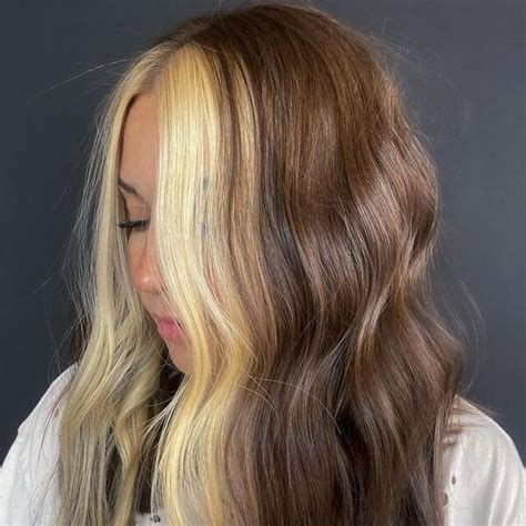 50 Best Middle Part Hairstyles For Women Hair Motive