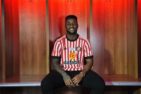 Kazenga Lualua Arrives At Sunderland Picture Special Chronicle Live