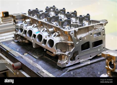 Cylinder Head In Car At Andrea Newton Blog