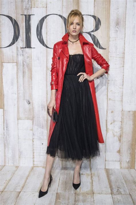 A Classic Style Of Daria Strokous Wardrobe Fashion K4 Fashion