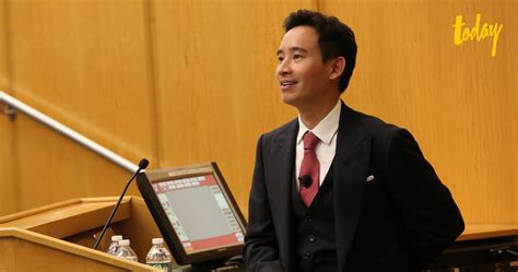 ‘พิธา บรรยายที่ ‘ฮาร์วาร์ด ชี้ปัญหาประชาธิปไตยถดถอยกำลังเป็นทั่วโลก