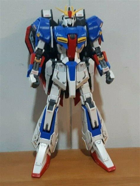 Built Real Grade Zeta Gundam Model Kit Rg 1 144 Kamille Bidan Bandai