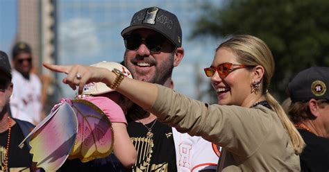 불혹의 인기남 벌랜더 마흔에도 1100억 대박 신화