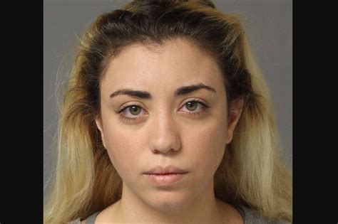 Arrestan A Maestra En Eeuu Por Embriagar Y Tener Sexo Con Su Estudiante Jovencito