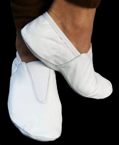 Leather Gymnastics Training Dance Shoes Soft And Flexible Slip On For