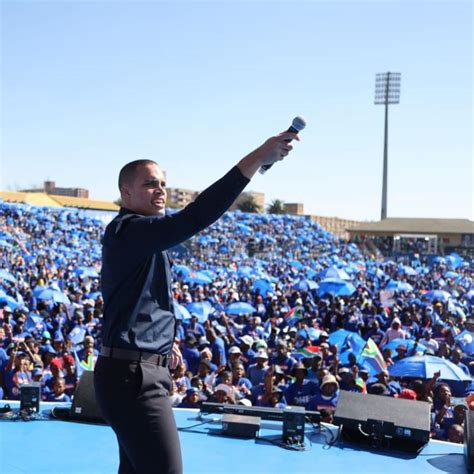 Liam Jacobs Liam Jacobs Updated His Profile Picture