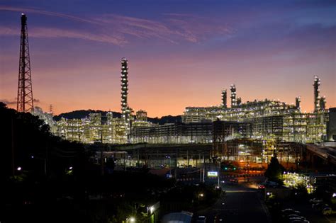 석유 제품 수출 증가세는 경기 회복의 증거