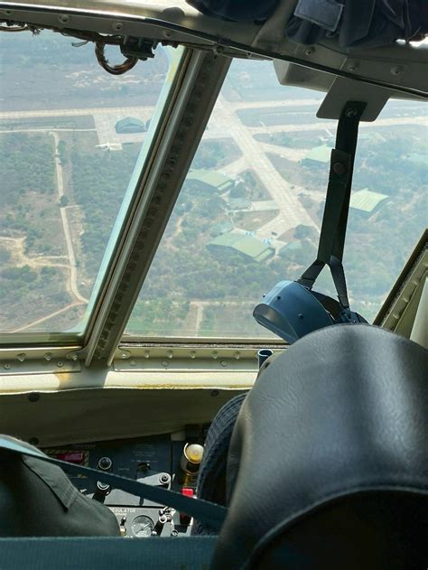 Khit Thit Media နေပြည်တော်အေလာလေတပ်စခန်းကို ၁၀၇ မမ ရှော့တိုက်ဒုံးများဖြင့် ပစ်ခတ်တိုက်ခိုက