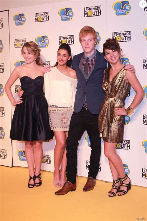 Bridgit Mendler Naomi Scott Adam Hicks Et Hayley Kiyoko Lemonade