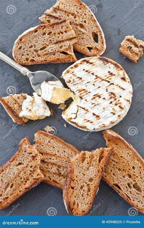 Grilled Camembert With Bread Stock Image Image Of Grilled Board 42948225