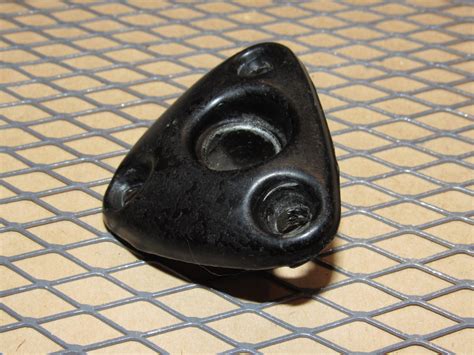 93 02 Pontiac Firebird Oem Sun Visor Mounting Bracket