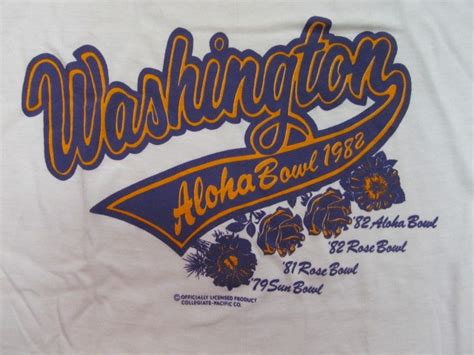 Vintage Collectible University Of Washington Husky Football Memorabila