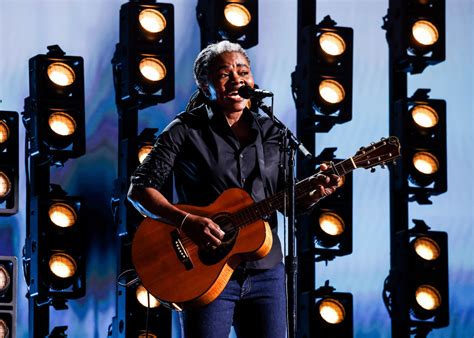 The Greatest Female Guitarists Of All Time