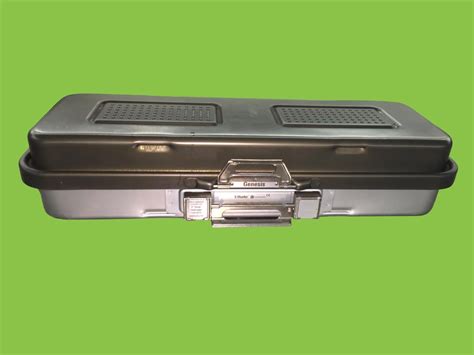 V Mueller Genesis Cd5 61b Sterilization Container W Basket —