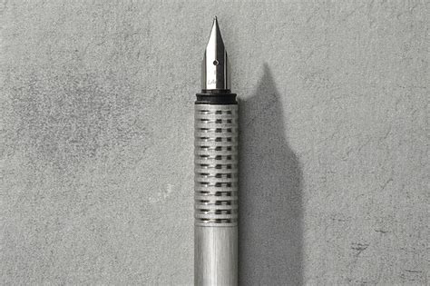 라미 로고 브러쉬드 스테인리스 스틸 만년필 후기