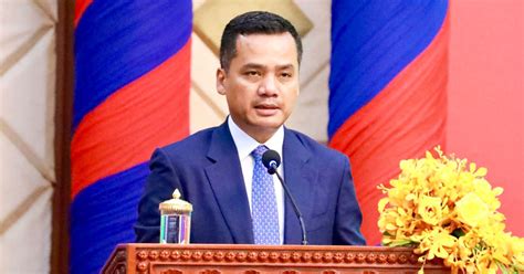 កម្ចីអនឡាញខុសច្បាប់ ឯកឧត្តមអភិសន្ដិបណ្ឌិត ស សុខា ណែនាំពលរដ្ឋកុំសង បើគេរករឿងប្ដឹងមកសមត្ថកិច្ច