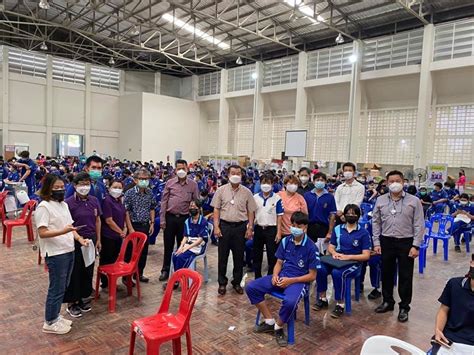 วันพฤหัสบดี ที่ ๒๘ ตุลาคม โรงเรียนสันป่าตองวิทยาคม Facebook