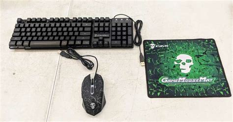 Set Of 3 Kuiyn Gaming Keyboard Mouse And Mouse Pad Dutch Goat