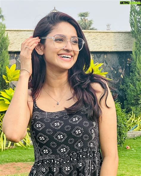 Ayesha Zeenath Wiki Biography Age Gallery Spouse And More