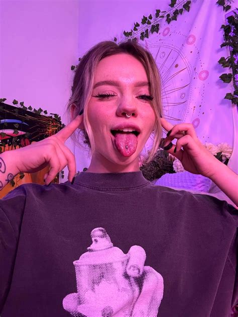Youd Like My Tongue In Your Mouth Wouldnt You R Tonguetastic