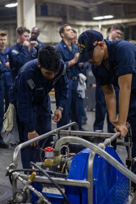 Dvids Images Uss Iwo Jima Conducts Damage Control Training Image 5